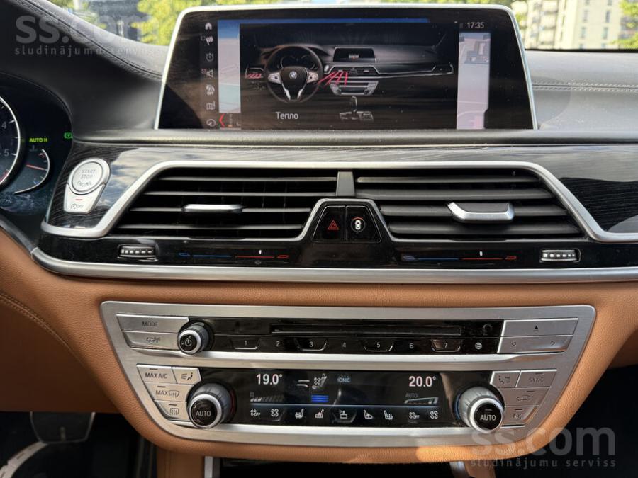 Черный БМВ 740 2019 в Рига, объемом двигателя 3.00 л и пробегом 142 тыс. км за 31500 €, фото 10 на AUTOMOTO.COM.LV