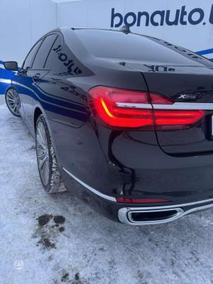 Melns BMW 740 2017 Kauņa, ar dzinēja tilpumu 3.00 L un nobraukumu 240 tūkst. km par 26999 €, foto 6 vietnē AUTOMOTO.COM.LV