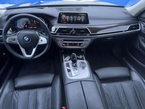 Melns BMW 740 2017 Kauņa, ar dzinēja tilpumu 3.00 L un nobraukumu 240 tūkst. km par 26999 €, foto 12 vietnē AUTOMOTO.COM.LV