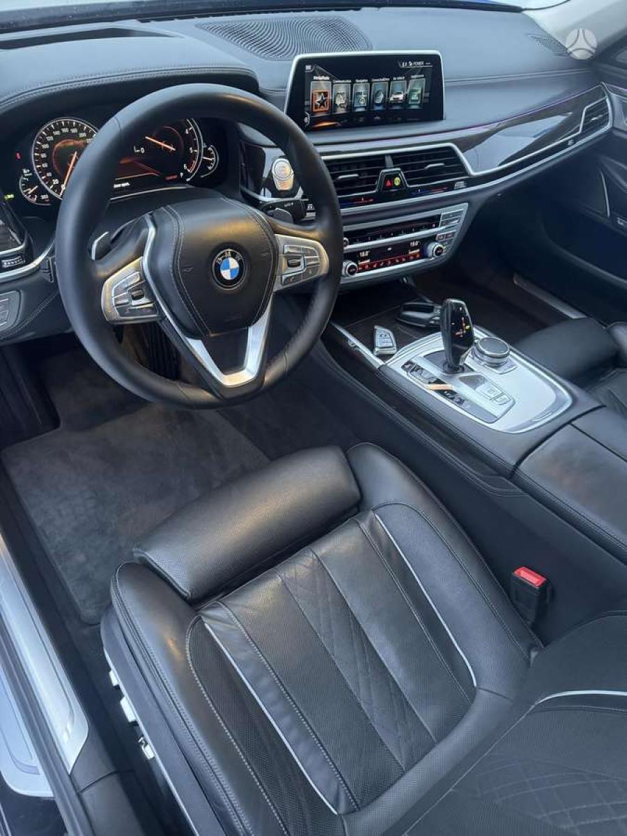 Melns BMW 740 2017 Kauņa, ar dzinēja tilpumu 3.00 L un nobraukumu 240 tūkst. km par 26999 €, foto 16 vietnē AUTOMOTO.COM.LV