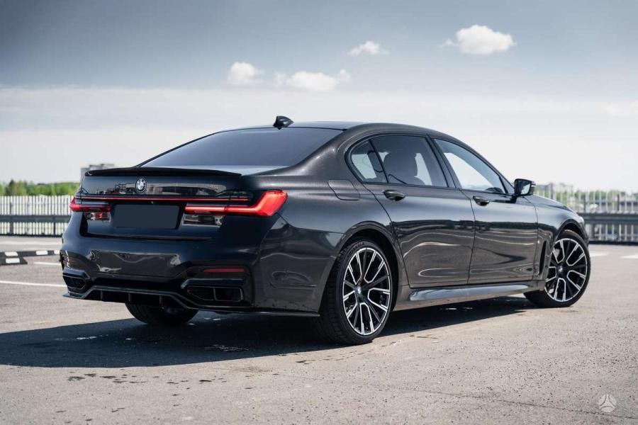 Melns BMW 740 2017 Viļņa, ar dzinēja tilpumu 3.00 L un nobraukumu 171 tūkst. km par 21900 €, foto 3 vietnē AUTOMOTO.COM.LV