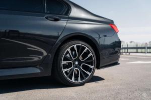 Melns BMW 740 2017 Viļņa, ar dzinēja tilpumu 3.00 L un nobraukumu 171 tūkst. km par 21900 €, foto 5 vietnē AUTOMOTO.COM.LV