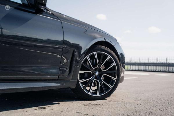Melns BMW 740 2017 Viļņa, ar dzinēja tilpumu 3.00 L un nobraukumu 171 tūkst. km par 21900 €, foto 9 vietnē AUTOMOTO.COM.LV