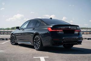 Melns BMW 740 2017 Viļņa, ar dzinēja tilpumu 3.00 L un nobraukumu 171 tūkst. km par 21900 €, foto 16 vietnē AUTOMOTO.COM.LV