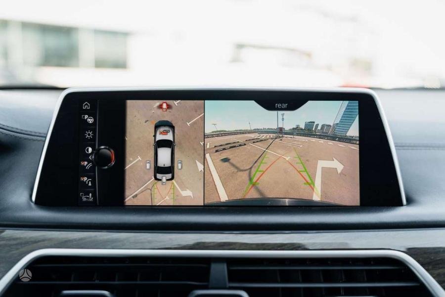 Melns BMW 740 2017 Viļņa, ar dzinēja tilpumu 3.00 L un nobraukumu 171 tūkst. km par 21900 €, foto 35 vietnē AUTOMOTO.COM.LV