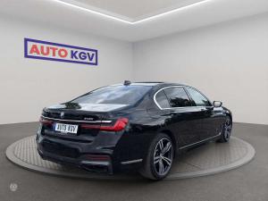 Melns BMW 740 2019 Viļņa, ar dzinēja tilpumu 3.00 L un nobraukumu 330 tūkst. km par 30999 €, foto 6 vietnē AUTOMOTO.COM.LV
