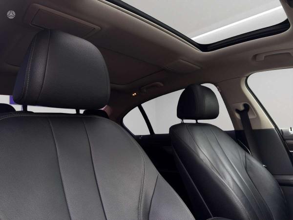 BMW 740 2019 Viļņa vietnē Melns BMW 740 2019 Viļņa, ar dzinēja tilpumu 3.00 L un nobraukumu 330 tūkst. km par 30999 €, foto 10 vietnē AUTOMOTO.COM.LV