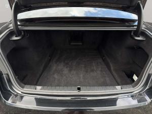 Melns BMW 740 2019 Viļņa, ar dzinēja tilpumu 3.00 L un nobraukumu 330 tūkst. km par 30999 €, foto 12 vietnē AUTOMOTO.COM.LV