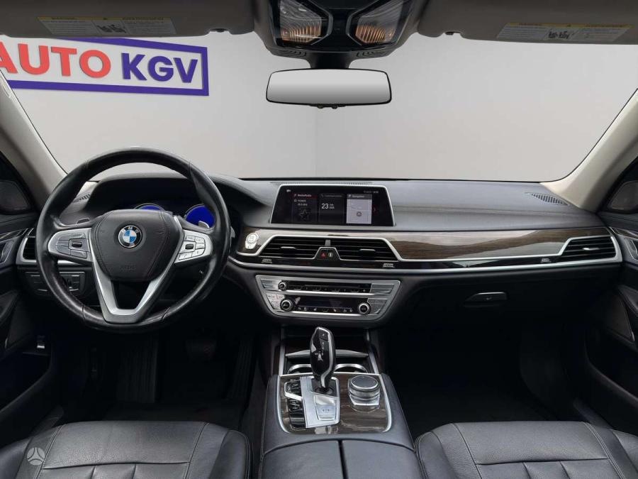 Melns BMW 740 2019 Viļņa, ar dzinēja tilpumu 3.00 L un nobraukumu 330 tūkst. km par 30999 €, foto 14 vietnē AUTOMOTO.COM.LV