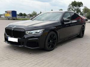 Black BMW 740 2019 in Taurage, with an engine capacity of 0.00 L and mileage of 118 thousand km for 30999 €, photo  on AUTOMOTO.COM.LV