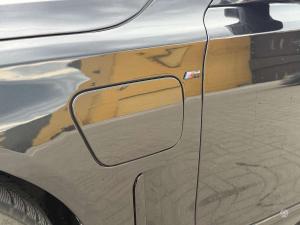 Black BMW 740 2019 in Taurage, with an engine capacity of 0.00 L and mileage of 118 thousand km for 30999 €, photo 21 on AUTOMOTO.COM.LV