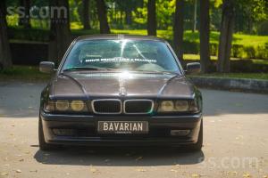 Black BMW 740 1995 in Riga, with an engine capacity of 4.00 L and mileage of 288 thousand km for 3950 €, photo 3 on AUTOMOTO.COM.LV