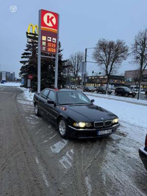 Black BMW 740 2000 in Kaunas, with an engine capacity of 3.90 L and mileage of 450 thousand km for 6500 €, photo  on AUTOMOTO.COM.LV
