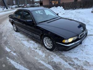 Black BMW 740 2000 in Kaunas, with an engine capacity of 3.90 L and mileage of 450 thousand km for 6500 €, photo 8 on AUTOMOTO.COM.LV