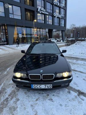 Black BMW 740 2000 in Kaunas, with an engine capacity of 3.90 L and mileage of 450 thousand km for 6500 €, photo 9 on AUTOMOTO.COM.LV