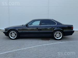 Black BMW 740 2000 in Riga, with an engine capacity of 4.00 L and mileage of 0 thousand km for 12000 €, photo 4 on AUTOMOTO.COM.LV