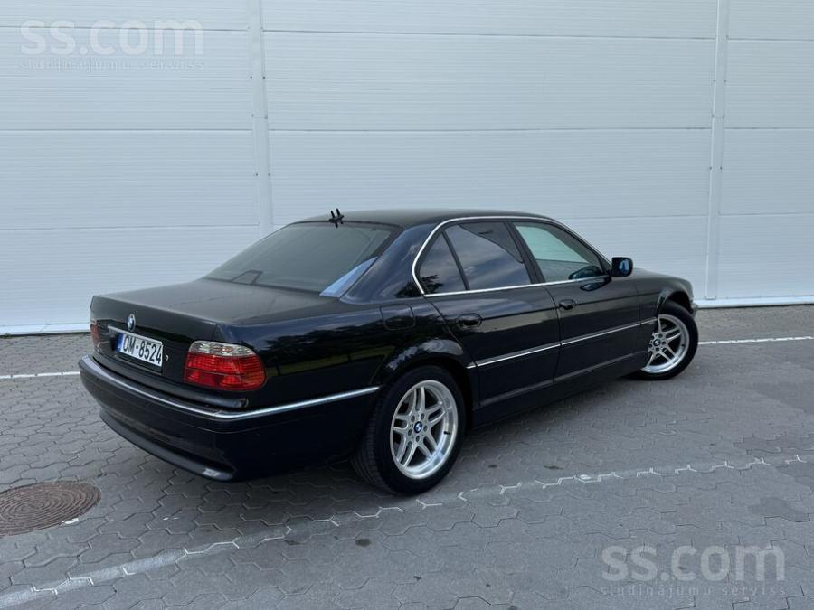 Black BMW 740 2000 in Riga, with an engine capacity of 4.00 L and mileage of 0 thousand km for 12000 €, photo 9 on AUTOMOTO.COM.LV