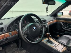 Black BMW 740 2000 in Riga, with an engine capacity of 4.00 L and mileage of 0 thousand km for 12000 €, photo 15 on AUTOMOTO.COM.LV