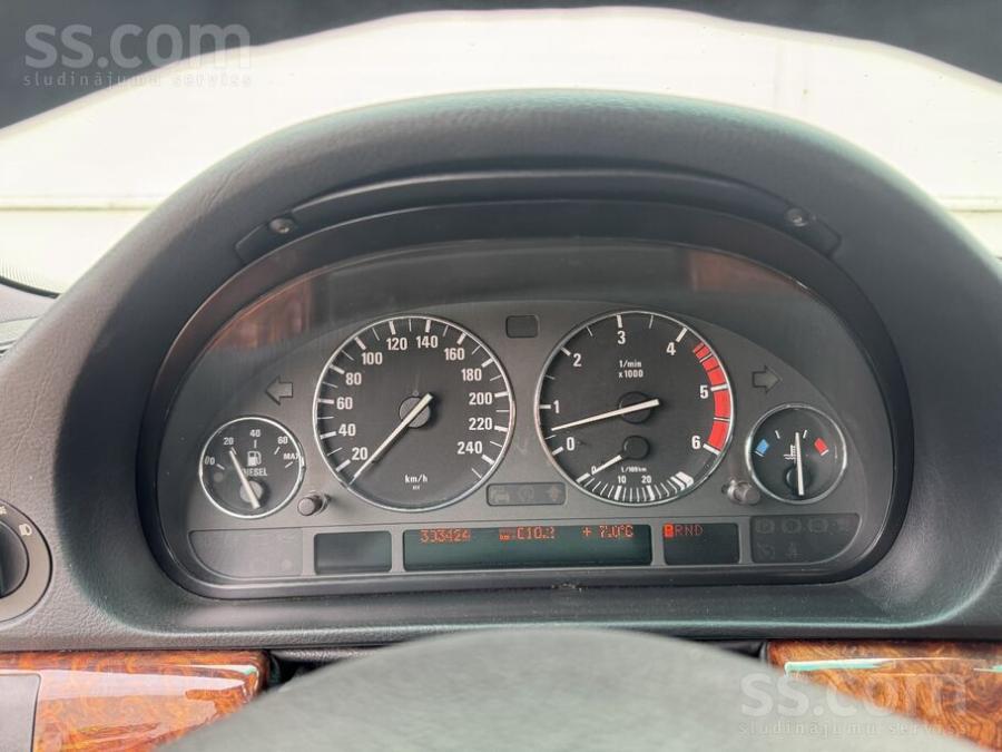 Black BMW 740 2000 in Riga, with an engine capacity of 4.00 L and mileage of 0 thousand km for 12000 €, photo 21 on AUTOMOTO.COM.LV