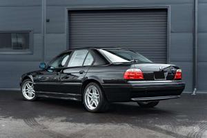 Melns BMW 740 2001 Viļņa, ar dzinēja tilpumu 4.40 L un nobraukumu 216 tūkst. km par 22000 €, foto 4 vietnē AUTOMOTO.COM.LV