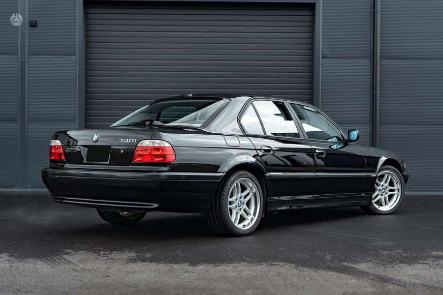 Melns BMW 740 2001 Viļņa, ar dzinēja tilpumu 4.40 L un nobraukumu 216 tūkst. km par 22000 €, foto 6 vietnē AUTOMOTO.COM.LV