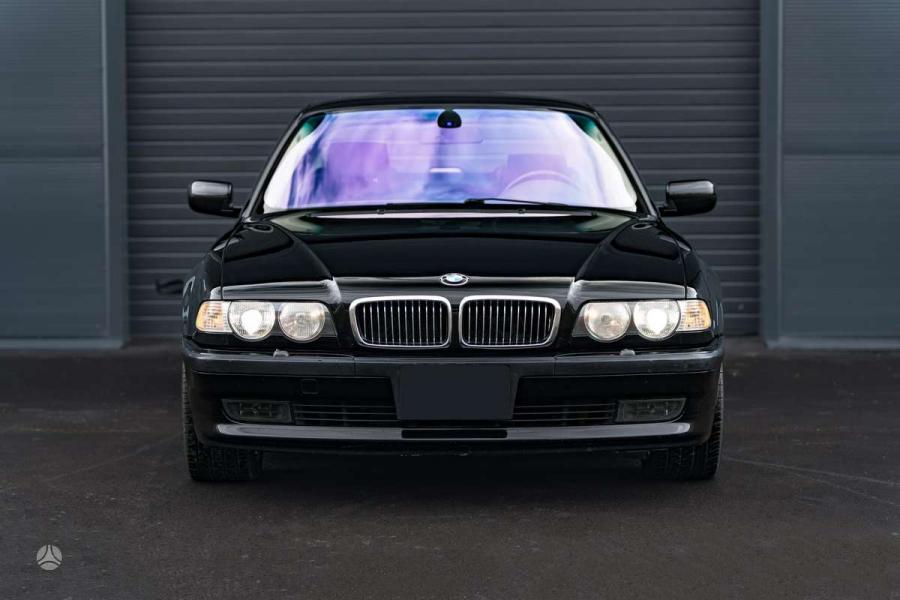 Melns BMW 740 2001 Viļņa, ar dzinēja tilpumu 4.40 L un nobraukumu 216 tūkst. km par 22000 €, foto 8 vietnē AUTOMOTO.COM.LV