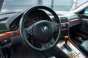 Melns BMW 740 2001 Viļņa, ar dzinēja tilpumu 4.40 L un nobraukumu 216 tūkst. km par 22000 €, foto 19 vietnē AUTOMOTO.COM.LV