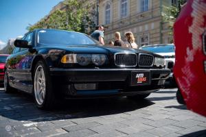 Melns BMW 740 2001 Viļņa, ar dzinēja tilpumu 4.40 L un nobraukumu 216 tūkst. km par 22000 €, foto 29 vietnē AUTOMOTO.COM.LV