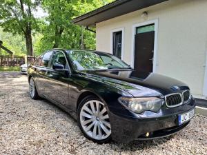 Black BMW 740 2002 in Riga, with an engine capacity of 4.00 L and mileage of 480 thousand km for 3280 €, photo  on AUTOMOTO.COM.LV