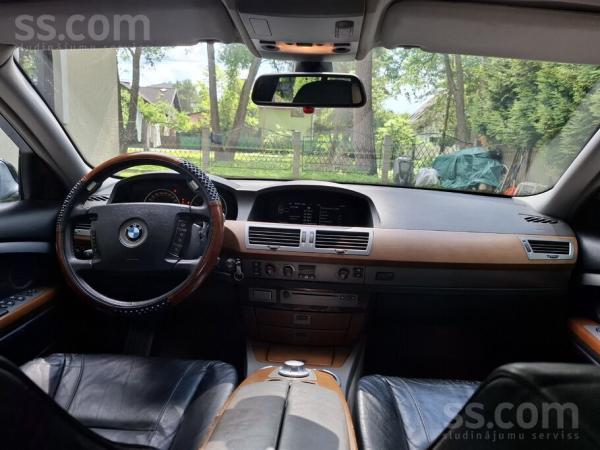Black BMW 740 2002 in Riga, with an engine capacity of 4.00 L and mileage of 480 thousand km for 3280 €, photo 8 on AUTOMOTO.COM.LV