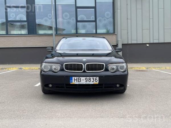 Black BMW 740 2002 in Bauska, with an engine capacity of 4.00 L and mileage of 400 thousand km for 3950 €, photo 2 on AUTOMOTO.COM.LV