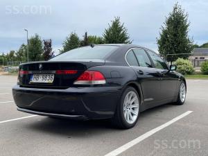 Black BMW 740 2002 in Bauska, with an engine capacity of 4.00 L and mileage of 400 thousand km for 3950 €, photo 6 on AUTOMOTO.COM.LV