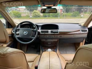 Black BMW 740 2002 in Bauska, with an engine capacity of 4.00 L and mileage of 400 thousand km for 3950 €, photo 10 on AUTOMOTO.COM.LV