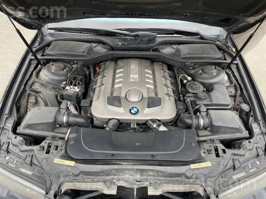 Black BMW 740 2002 in Bauska, with an engine capacity of 4.00 L and mileage of 400 thousand km for 3950 €, photo 16 on AUTOMOTO.COM.LV