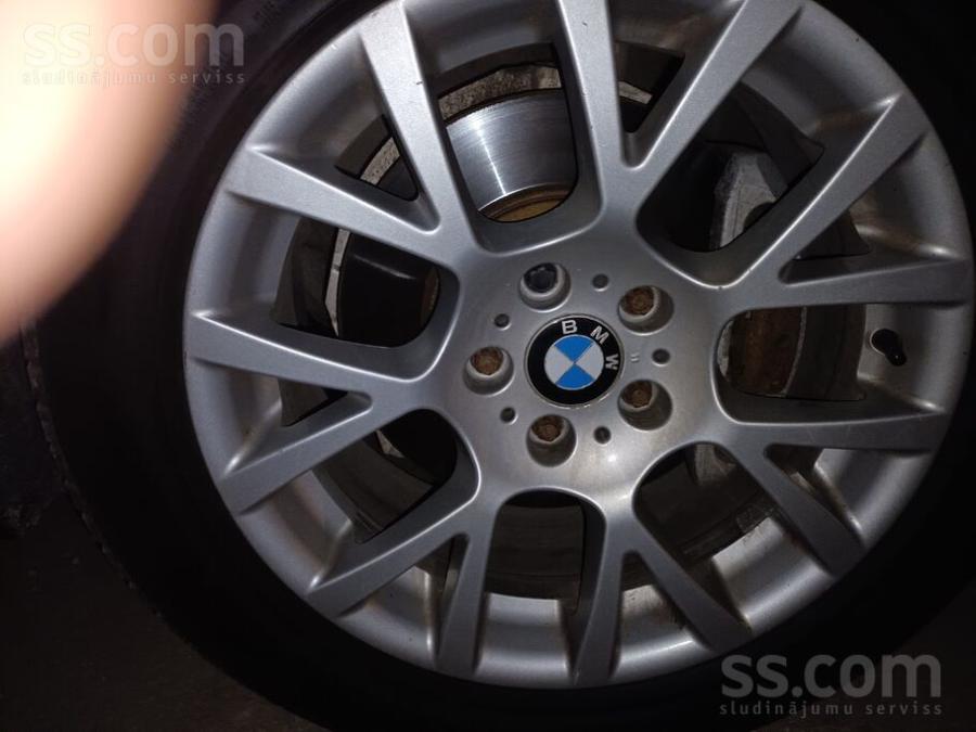 Melns BMW 740 2005 Rīga, ar dzinēja tilpumu 4.00 L un nobraukumu 280 tūkst. km par 4600 €, foto 14 vietnē AUTOMOTO.COM.LV