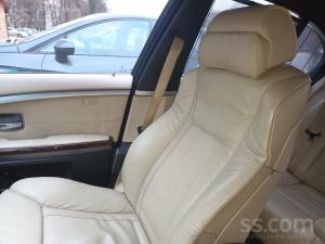 Melns BMW 740 2005 Rīga, ar dzinēja tilpumu 4.00 L un nobraukumu 280 tūkst. km par 4600 €, foto 16 vietnē AUTOMOTO.COM.LV