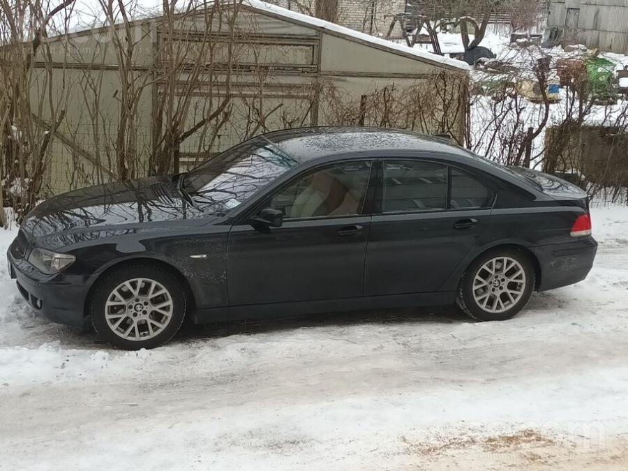 Melns BMW 740 2005 Rīga, ar dzinēja tilpumu 4.00 L un nobraukumu 280 tūkst. km par 4600 €, foto 20 vietnē AUTOMOTO.COM.LV