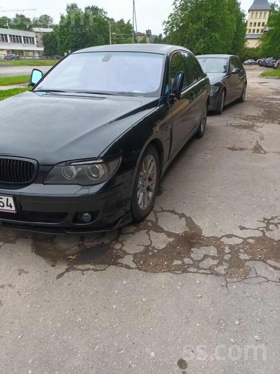 Melns BMW 740 2005 Rīga, ar dzinēja tilpumu 4.00 L un nobraukumu 0 tūkst. km par 2300 €, foto 15 vietnē AUTOMOTO.COM.LV