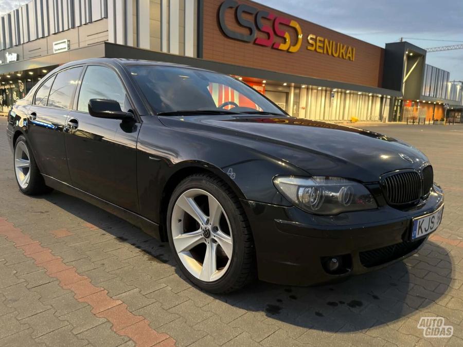 Melns BMW 740 2005 Klaipėda, ar dzinēja tilpumu 4.00 L un nobraukumu 274 tūkst. km par 3700 €, foto 3 vietnē AUTOMOTO.COM.LV