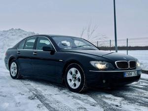 Melns BMW 740 2006 Panevēža, ar dzinēja tilpumu 4.40 L un nobraukumu 383 tūkst. km par 3700 €, foto  vietnē AUTOMOTO.COM.LV