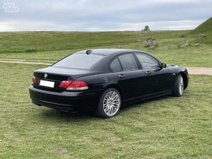 Black BMW 740 2006 in Radviliskis, with an engine capacity of 4.00 L and mileage of 270 thousand km for 7000 €, photo 4 on AUTOMOTO.COM.LV