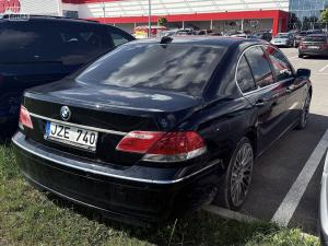 Black BMW 740 2006 in Kaunas, with an engine capacity of 4.00 L and mileage of 300 thousand km for 2200 €, photo  on AUTOMOTO.COM.LV