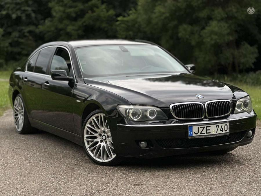 Black BMW 740 2006 in Vilnius, with an engine capacity of 4.00 L and mileage of 365 thousand km for 3100 €, photo 8 on AUTOMOTO.COM.LV