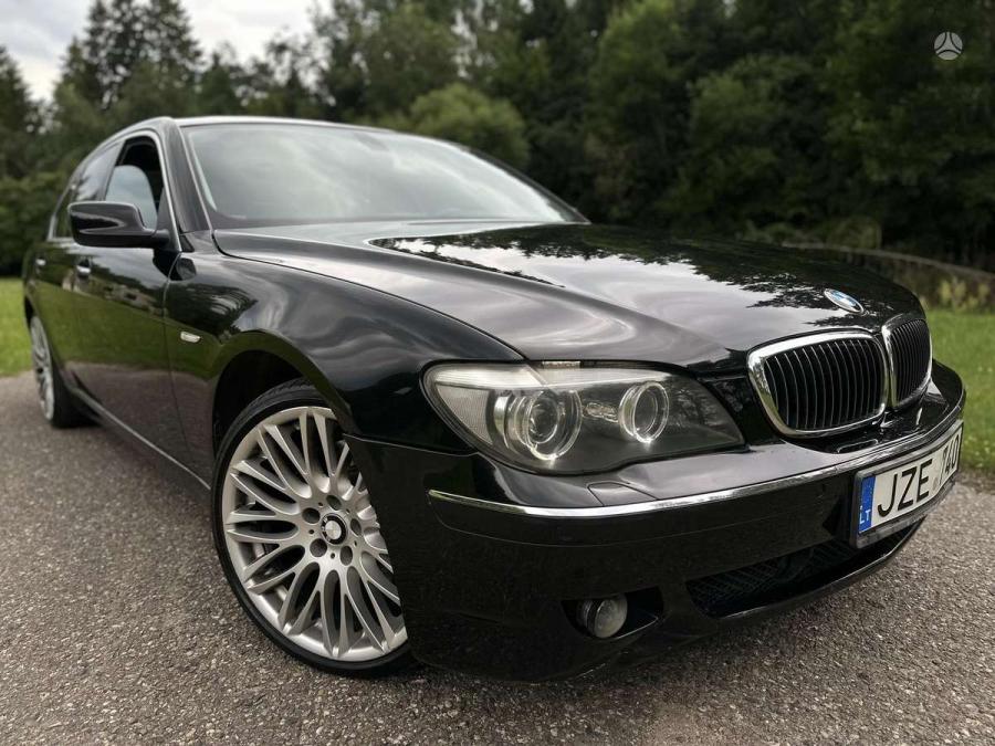 Black BMW 740 2006 in Vilnius, with an engine capacity of 4.00 L and mileage of 365 thousand km for 3100 €, photo 9 on AUTOMOTO.COM.LV
