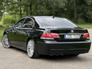 Black BMW 740 2006 in Vilnius, with an engine capacity of 4.00 L and mileage of 365 thousand km for 3100 €, photo 11 on AUTOMOTO.COM.LV