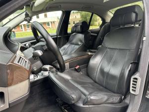Black BMW 740 2006 in Vilnius, with an engine capacity of 4.00 L and mileage of 365 thousand km for 3100 €, photo 15 on AUTOMOTO.COM.LV