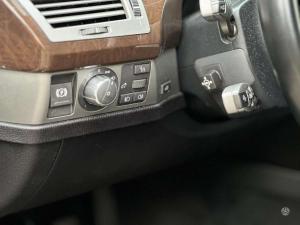 Black BMW 740 2006 in Vilnius, with an engine capacity of 4.00 L and mileage of 365 thousand km for 3100 €, photo 16 on AUTOMOTO.COM.LV