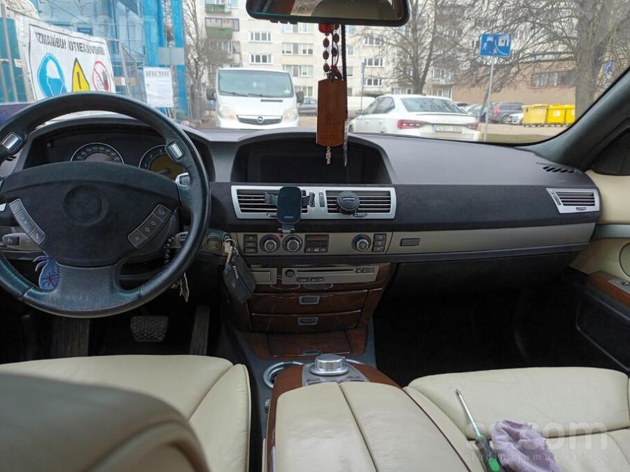 Черный БМВ 740 2006 в Рига, объемом двигателя 4.00 л и пробегом 0 тыс. км за 3000 €, фото 10 на AUTOMOTO.COM.LV