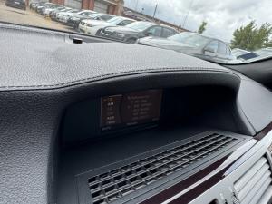 Black BMW 740 2007 in Riga, with an engine capacity of 4.00 L and mileage of 69 thousand km for 7490 €, photo 8 on AUTOMOTO.COM.LV