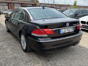 Black BMW 740 2007 in Riga, with an engine capacity of 4.00 L and mileage of 69 thousand km for 7490 €, photo 21 on AUTOMOTO.COM.LV